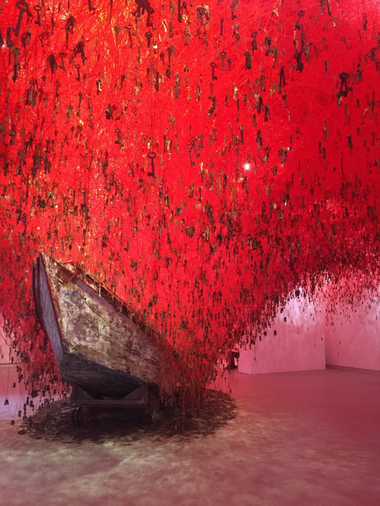 Artistfacts: Chiharu Shiota – Artistfacts